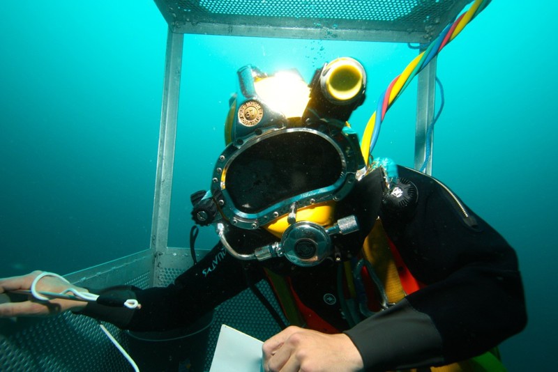 Diving certification at IMCA